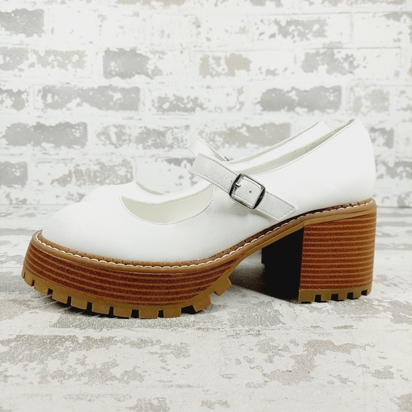 MIA | Shoes | New Mia Natania White Faux Leather Mary Jane White Lug ...
